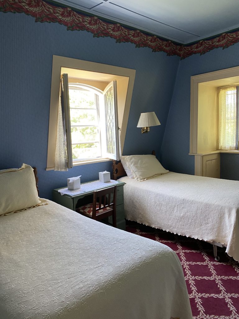 The Gilmor Sloane House retreat in a Victorian home - Stony Point Center